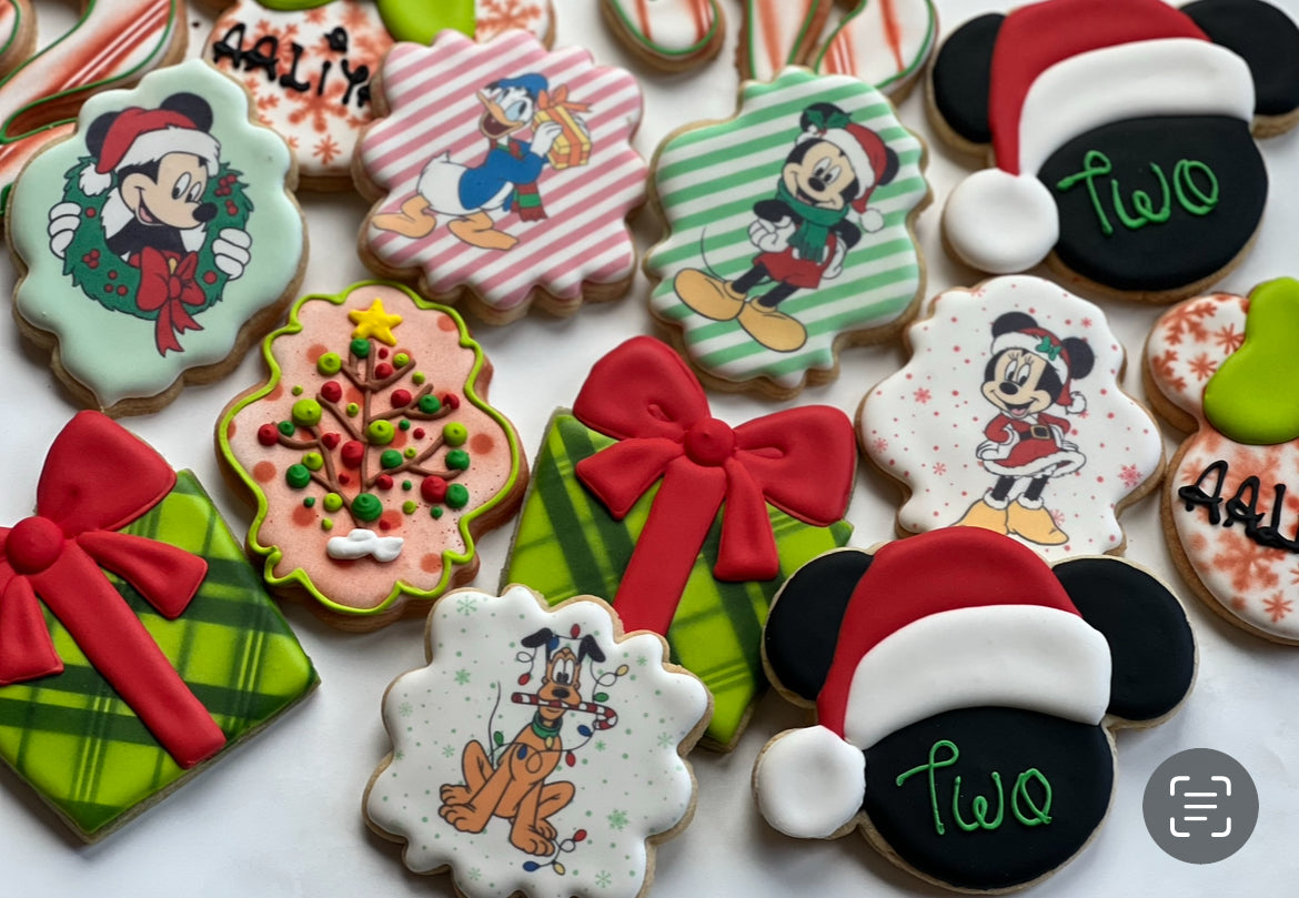 Mickey Christmas Cookies – Luli Sweet Shop