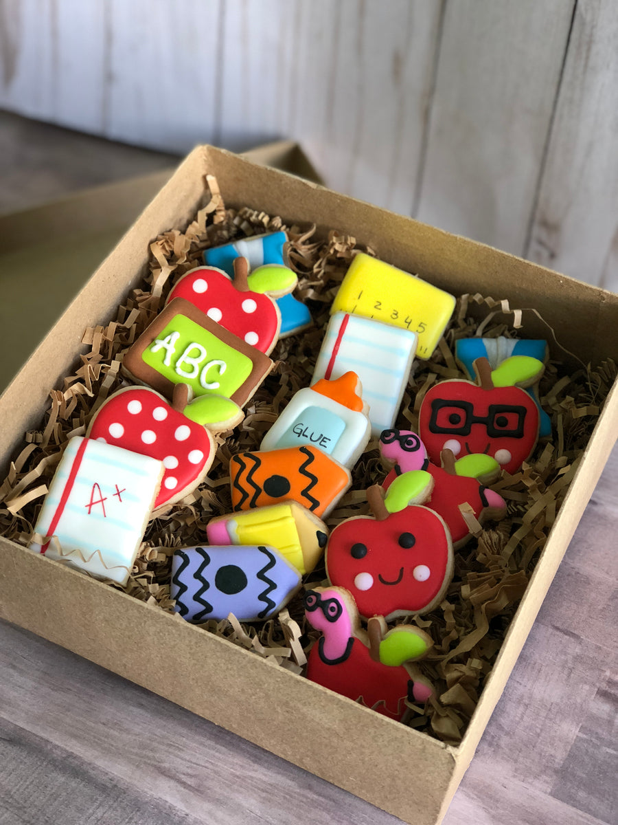 Gift box with 12 MINI cookies – Luli Sweet Shop