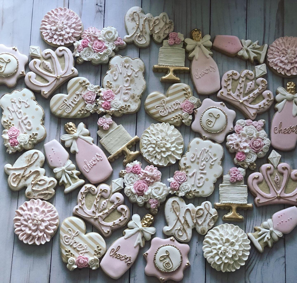 Quinceañera Theme Cookies (15th) – Luli Sweet Shop