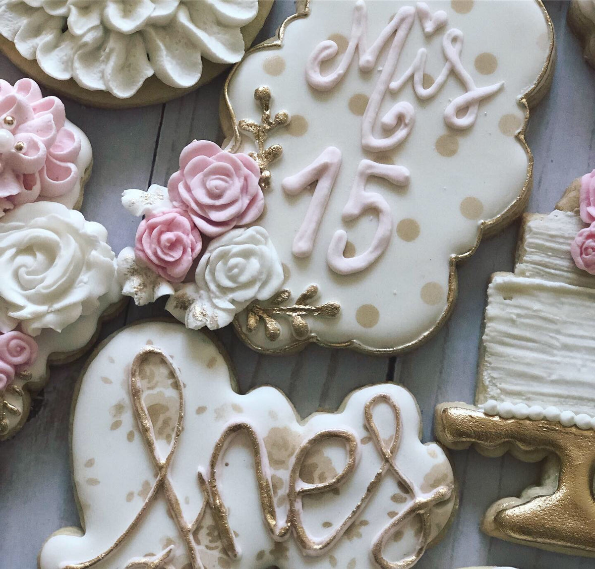 Quinceañera Theme Cookies (15th) – Luli Sweet Shop