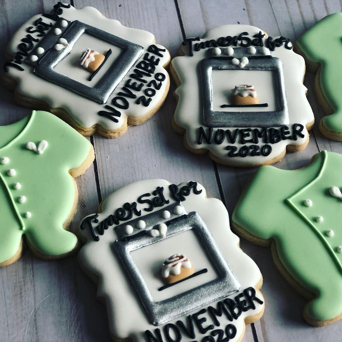 Baby announcement cookies gift – Luli Sweet Shop