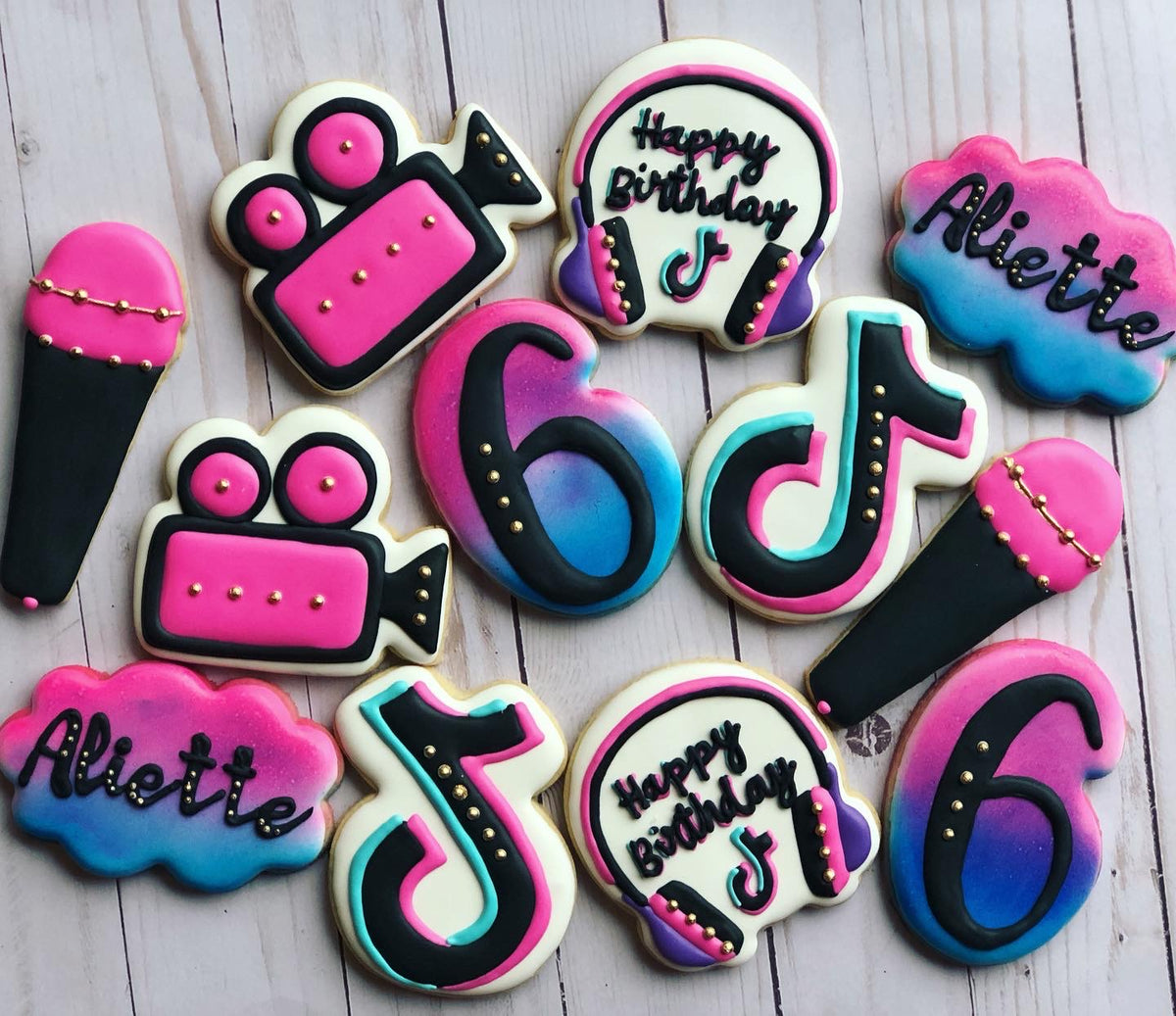 Tik tok Cookies – Luli Sweet Shop