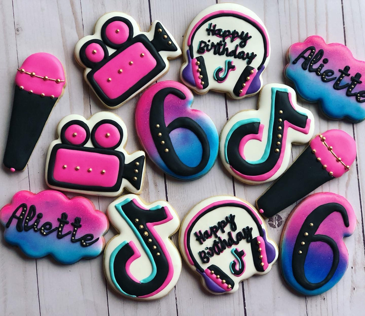 Tik tok Cookies – Luli Sweet Shop