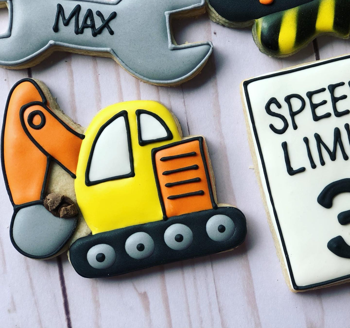 Construction theme cookies – Luli Sweet Shop