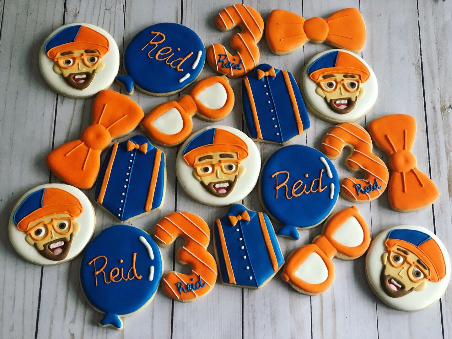 Blippi theme Cookies – Luli Sweet Shop